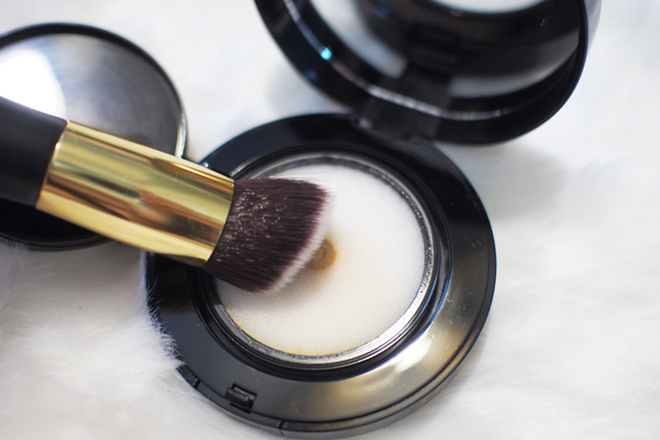 compact-cushion-foundation - Florent Beauty
